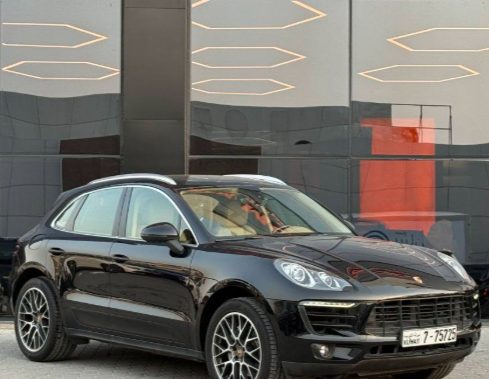 Porsche Macan S model 2015